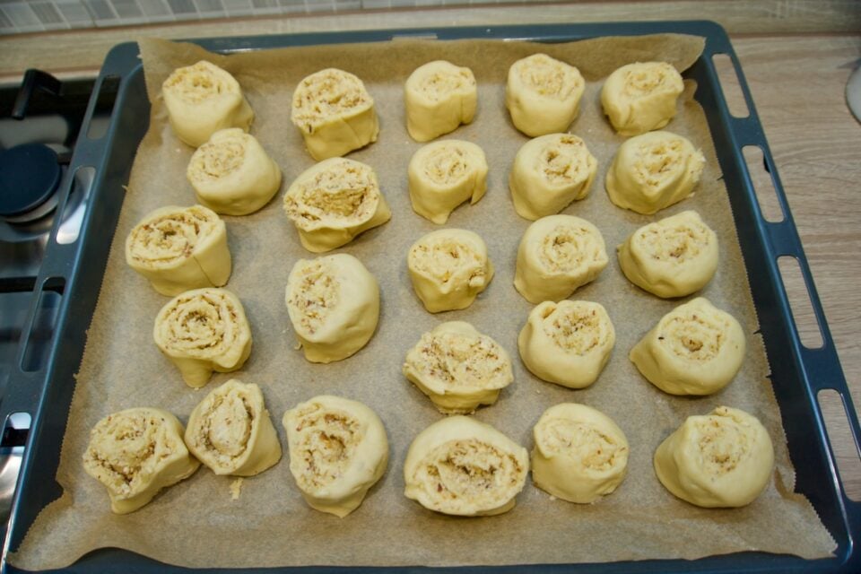 Osinja gnijezda sa lješnjacima • ReciPeci