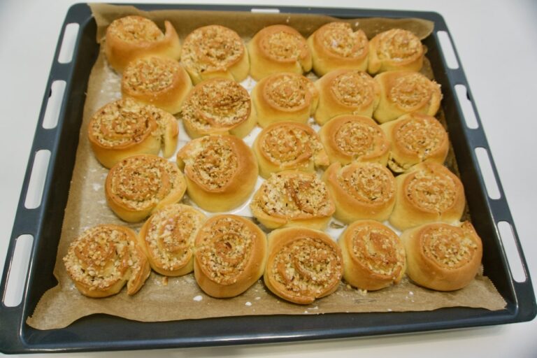 Osinja gnijezda sa lješnjacima • ReciPeci