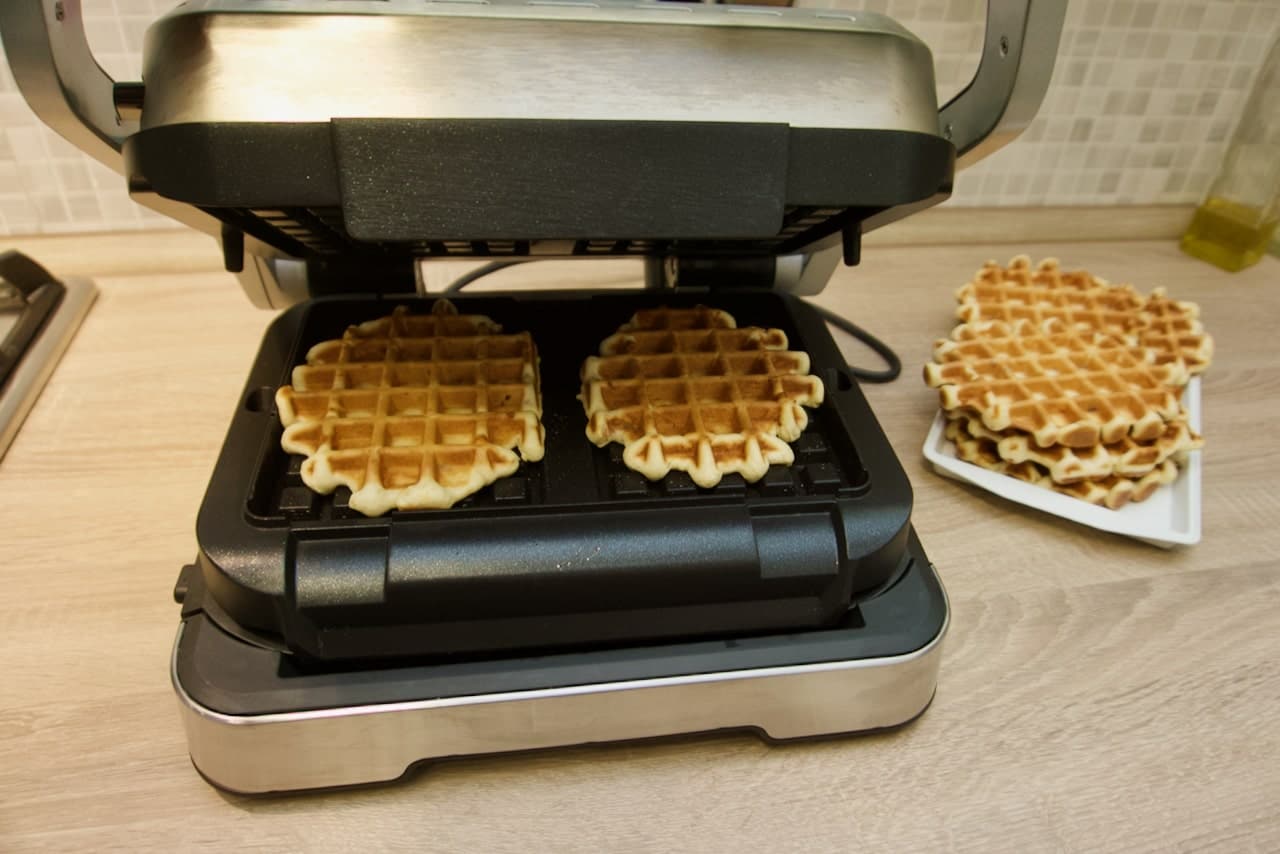 Slani vafli sa šunkom i sirom • Reci Peci