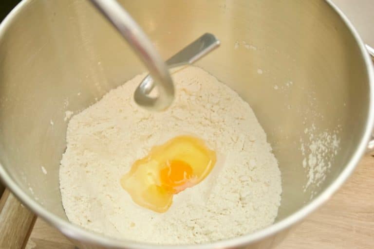 Medena pita - najbolji starinski recept • Reci Peci