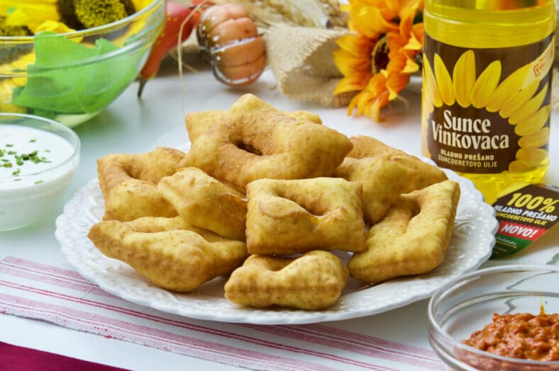 Linzeri - božićni vanilin keksići • Reci Peci